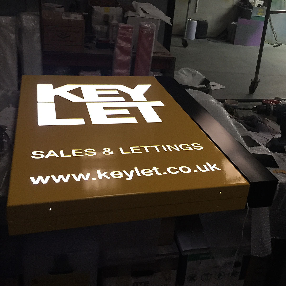 Illuminated Signs – Western Signs